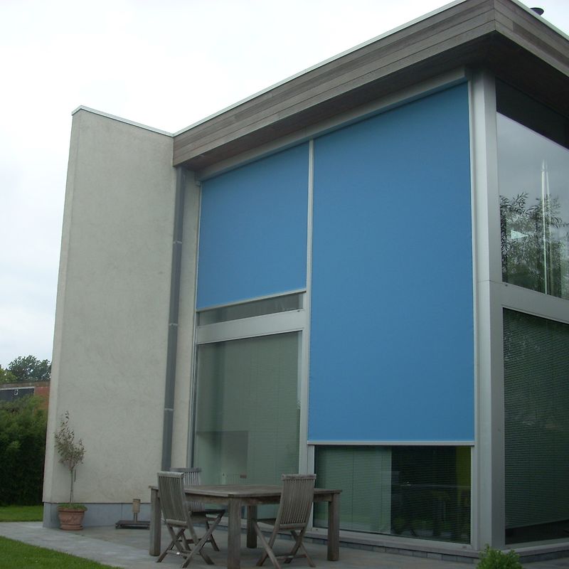 Screens aan buitenzijde ramen in kast : Renson Fixscreen montage 1, voorzet